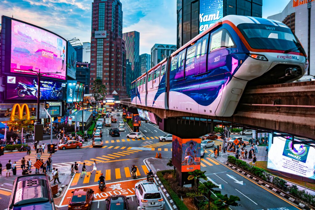 The Impact of Smart Cities on the Future of Commercial Transport